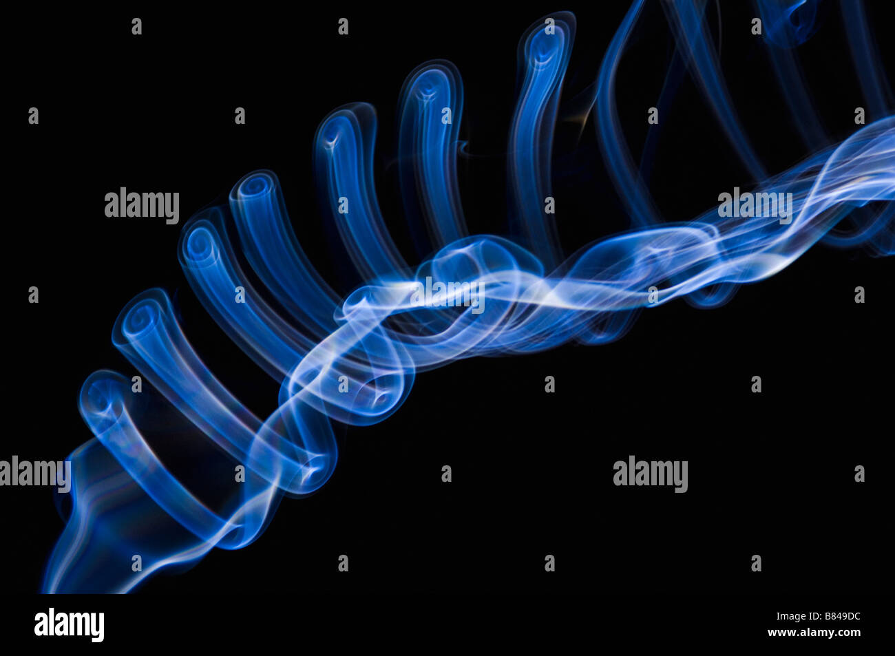 Smoke patterns hi-res stock photography and images - Alamy