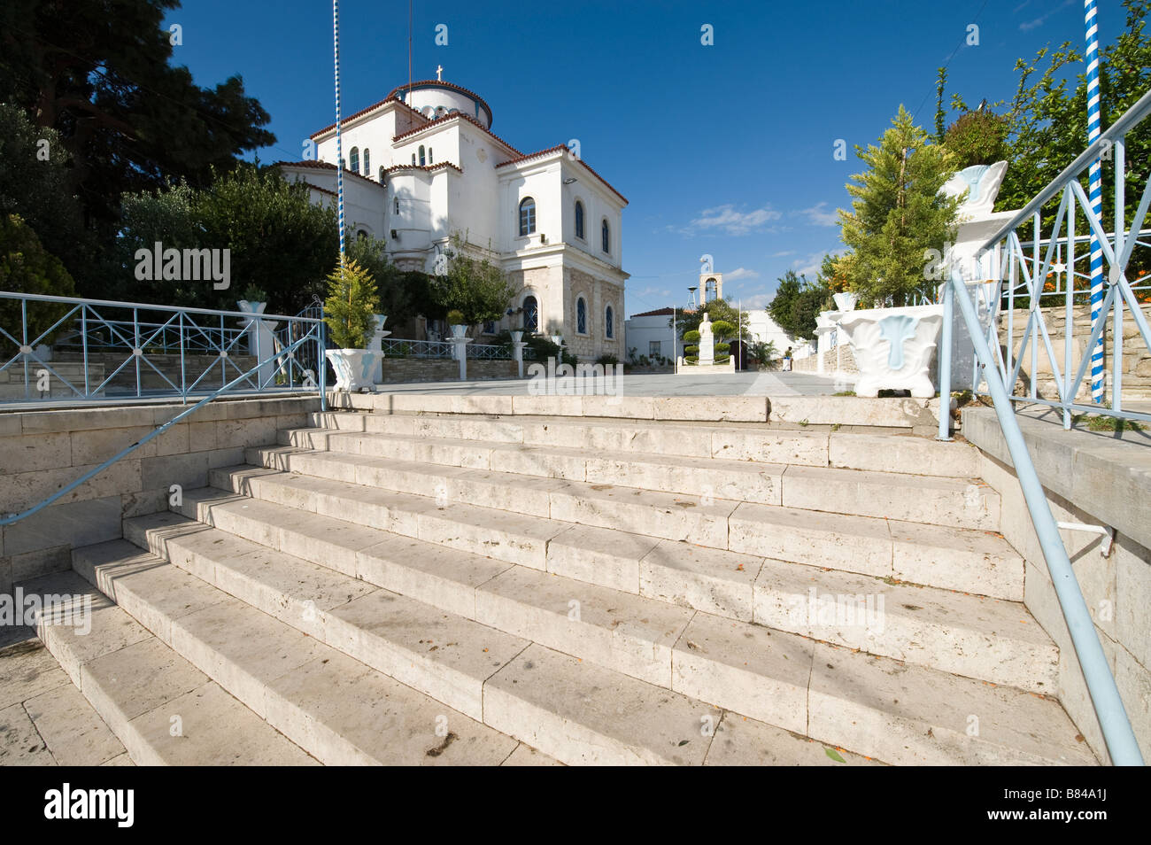 Greek cemetery hi-res stock photography and images - Alamy