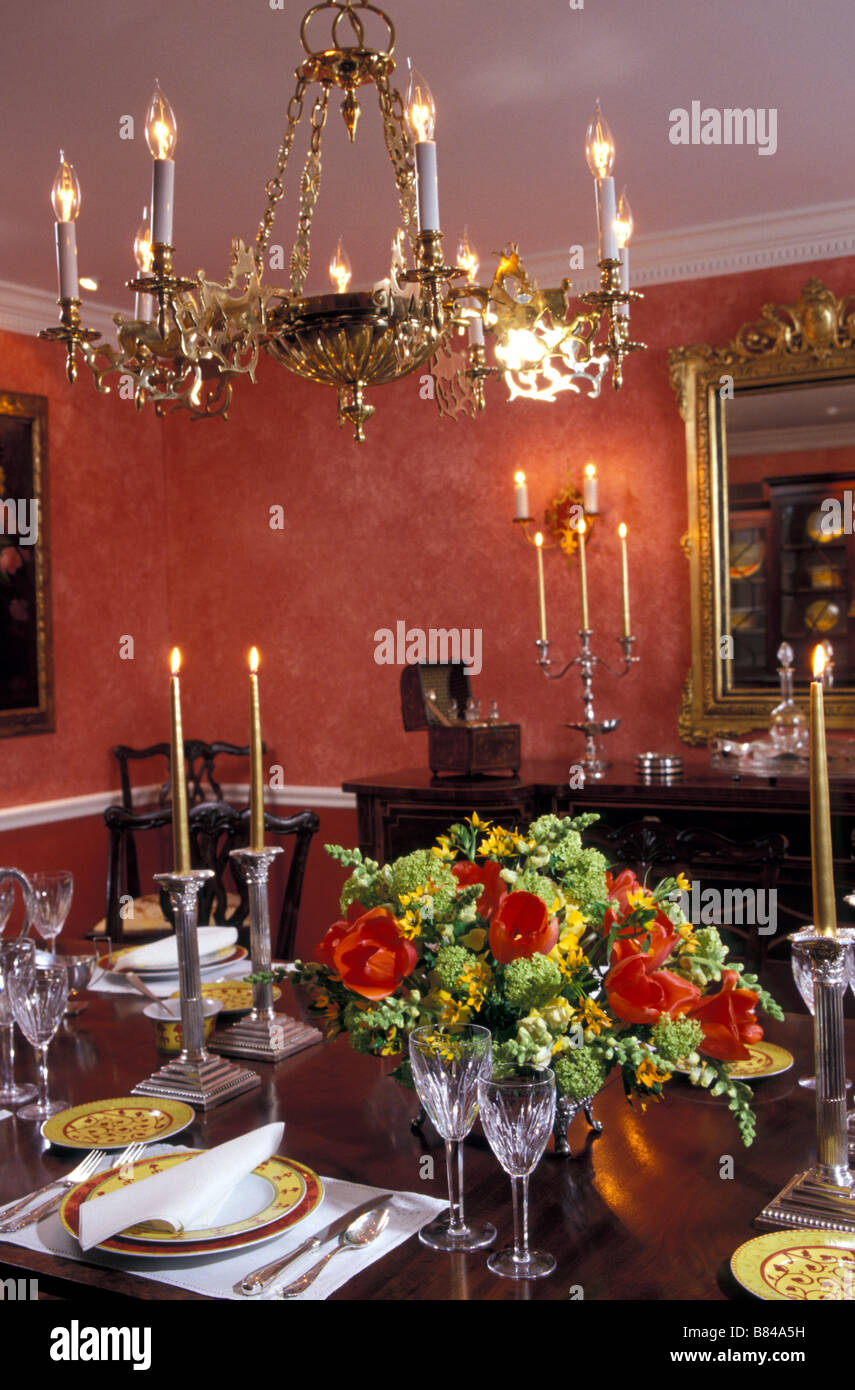 Elegant formal dining room Stock Photo - Alamy