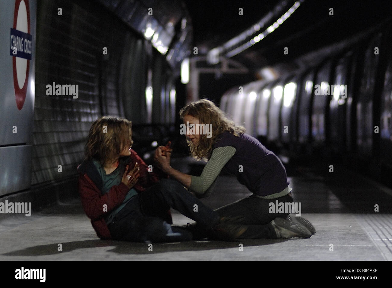 28 Weeks Later Year : 2007 UK Mackintosh Muggleton, Imogen Poots ...