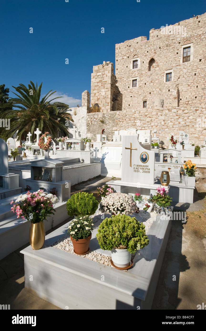 Greek cemetery hi-res stock photography and images - Alamy