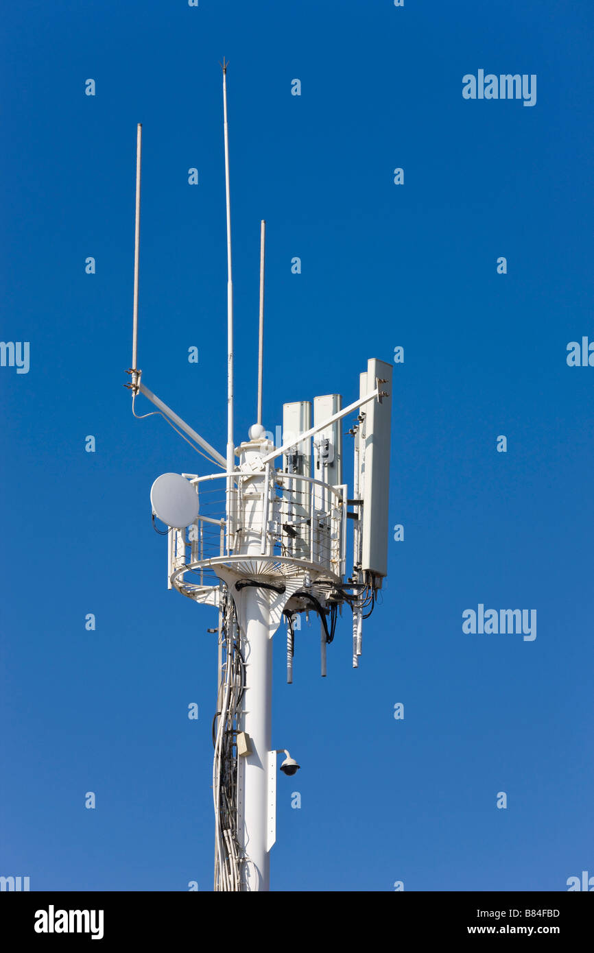 Telephone mast hi-res stock photography and images - Alamy