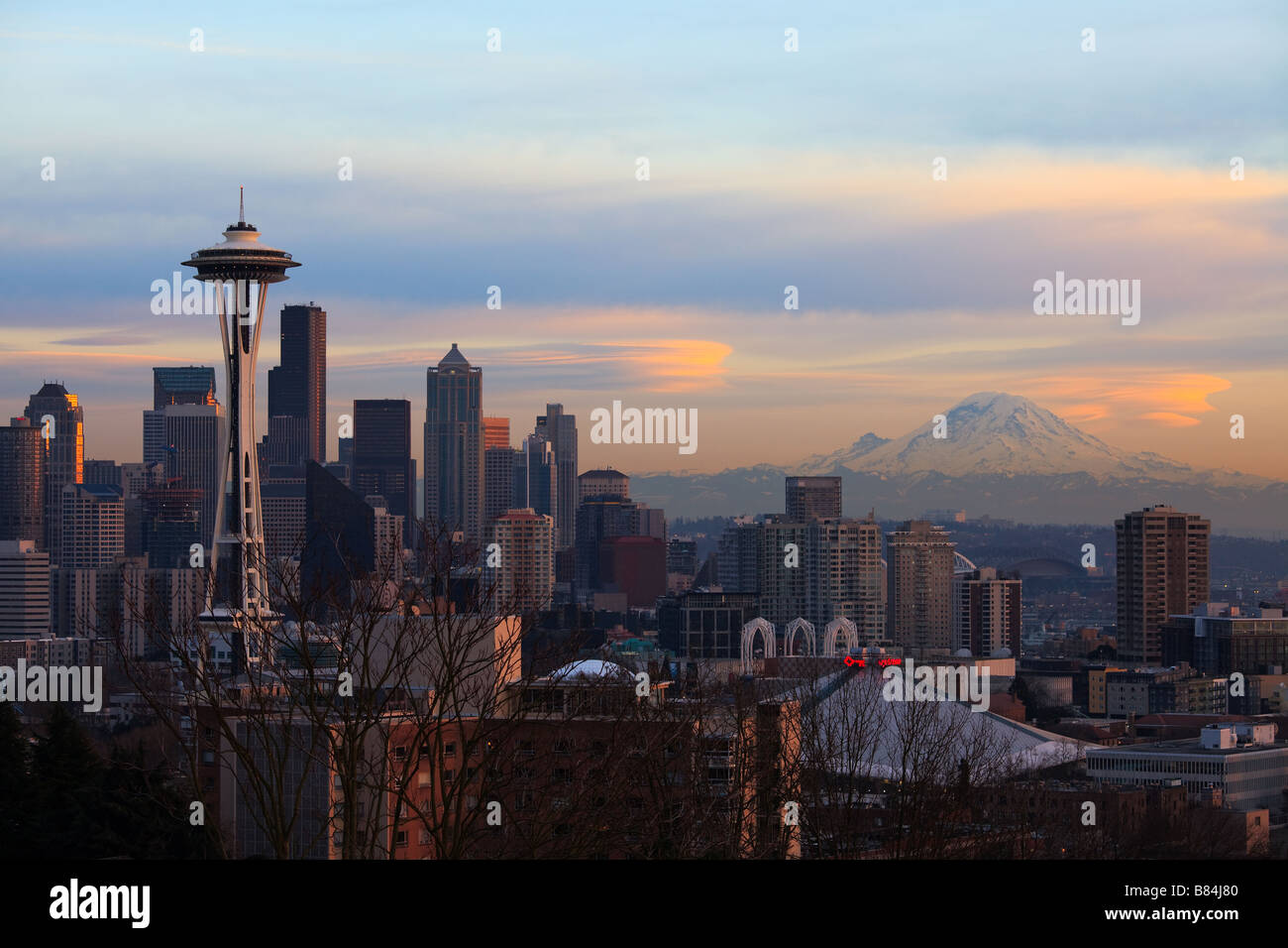 Skyline at sunset view from Queen Anne Hill Seattle Washington Stock ...