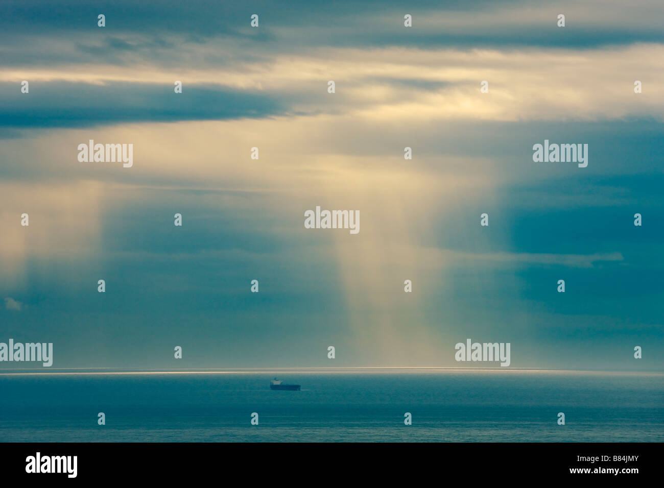Stormy sea ship hi-res stock photography and images - Alamy