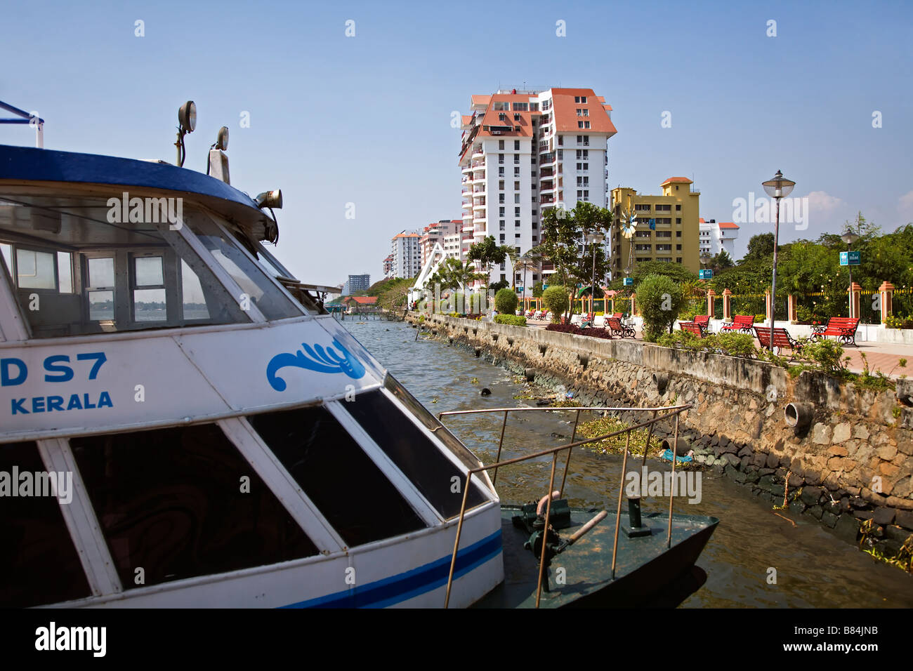 Highrise apartment buildings line seafront hi-res stock photography and ...