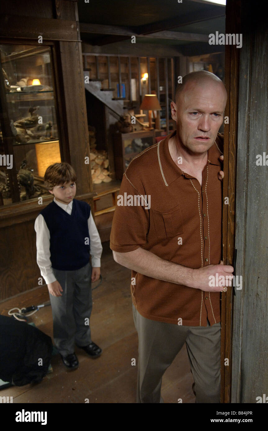 Whisper Whisper (2007) USA Michael Rooker Director: Stewart Hendler ...