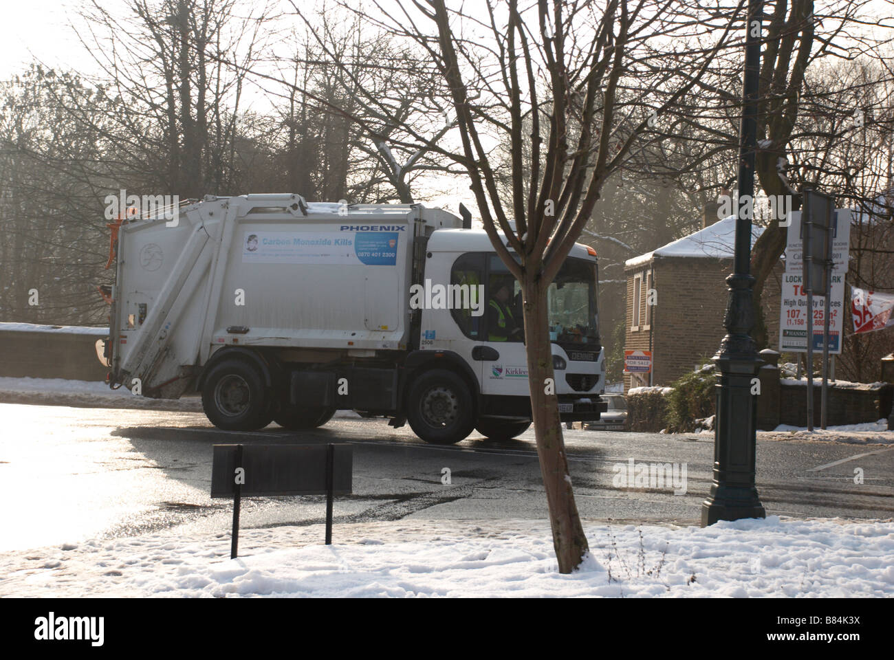 Bright dustbin hi-res stock photography and images - Alamy