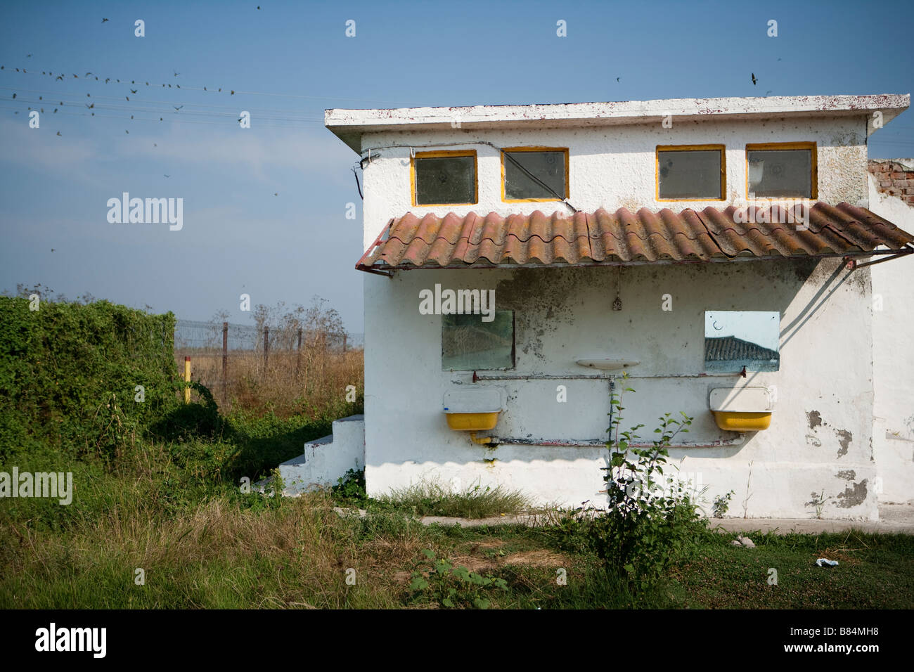 strange construction in the middle of nowhere Stock Photo - Alamy