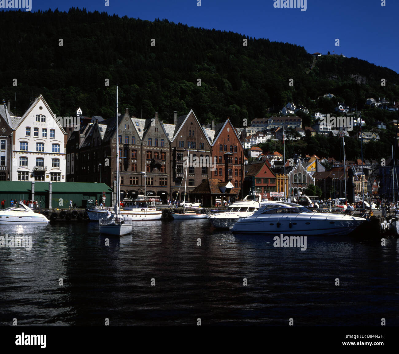 Bryggen 13th Century Hansiatic League Wharves, UNESCO World Heritage ...