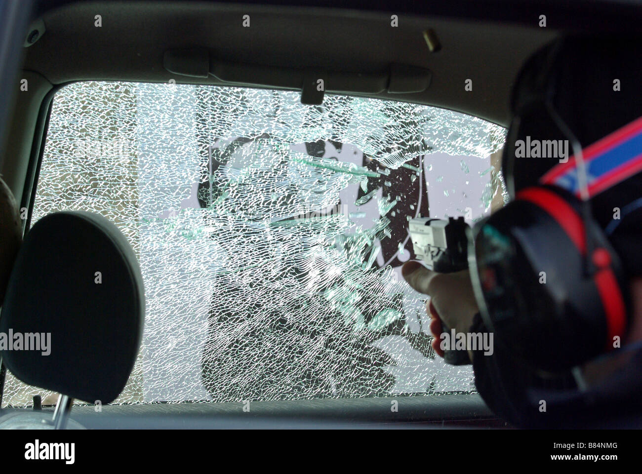 Shooting through the glass hi-res stock photography and images - Alamy