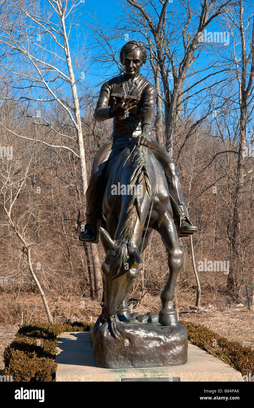 Abraham Lincoln statue showing him on horseback as a young lawyer ...
