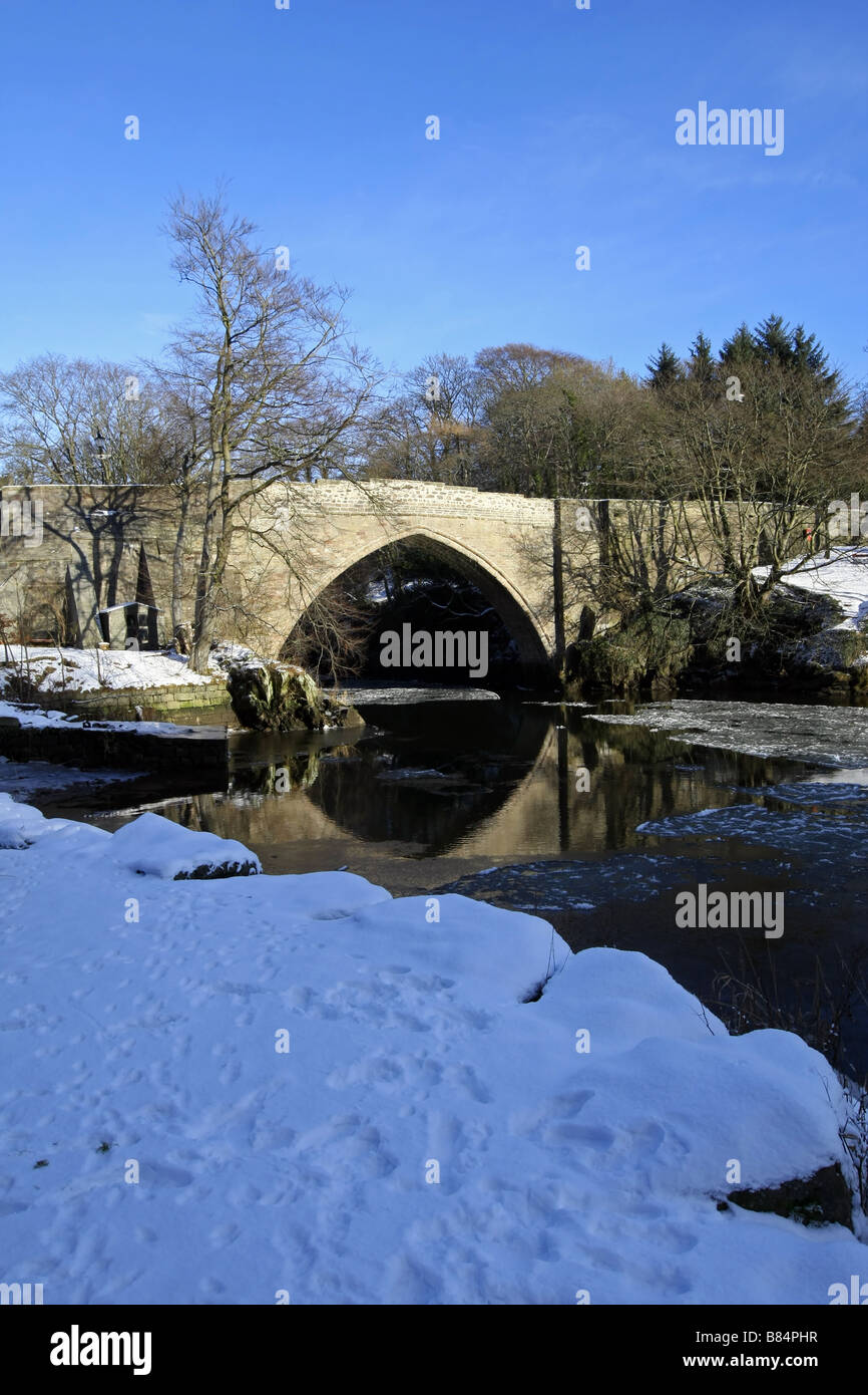 The Bridge of Balgownie in Old Aberdeen over the River Don in Aberdeen ...