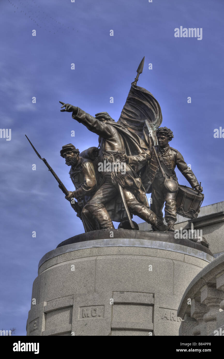 Heroic statue representing infantry on Lincoln's Tomb Stock Photo - Alamy