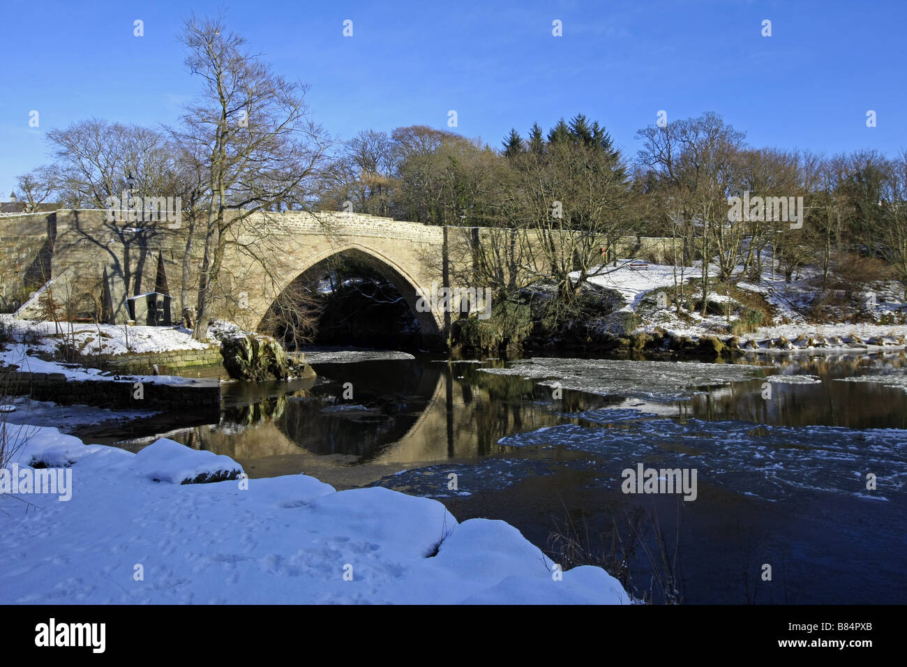 The Bridge of Balgownie in Old Aberdeen over the River Don in Aberdeen ...