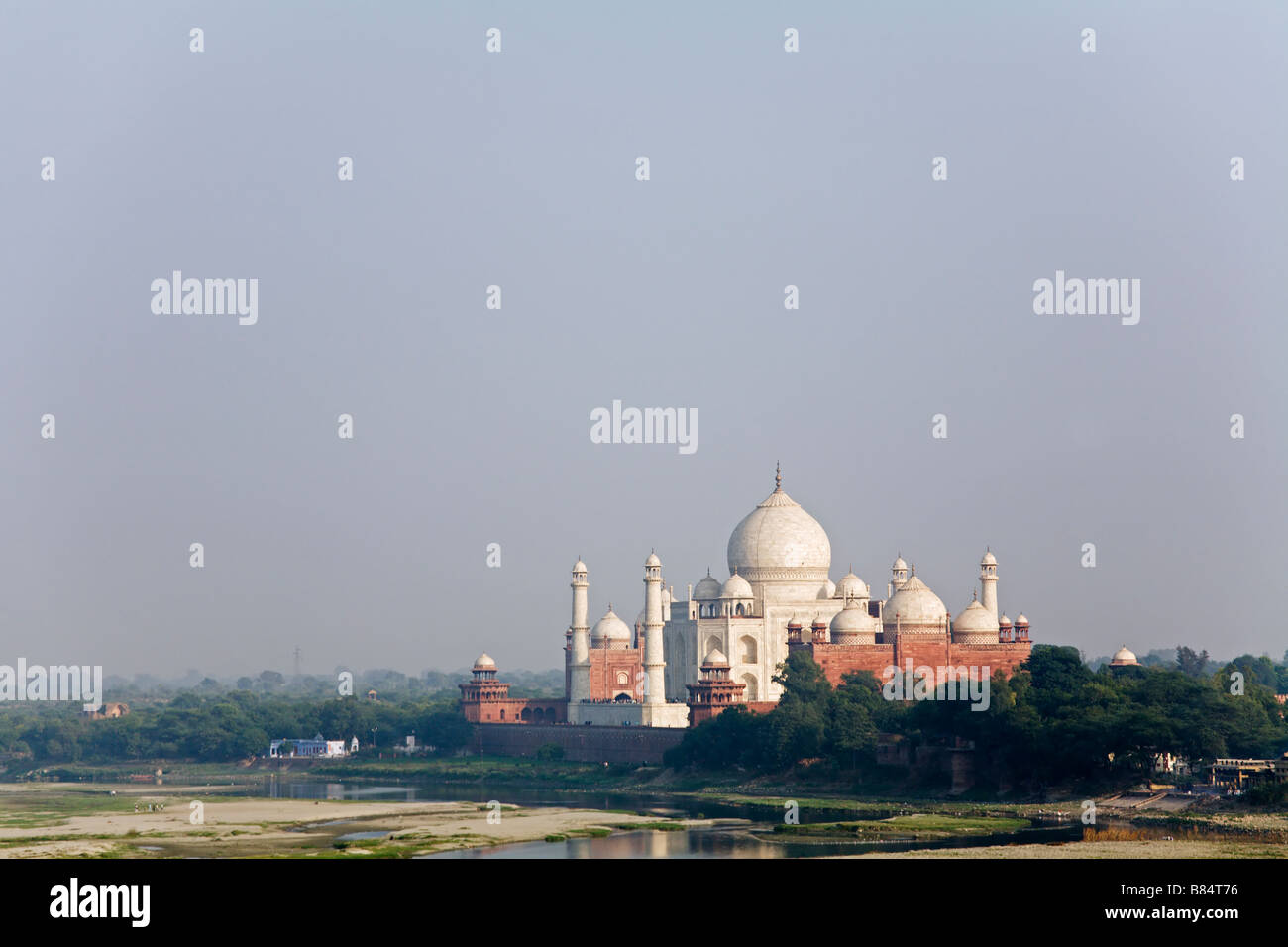 Taj mahal and red fort, india hi-res stock photography and images - Alamy