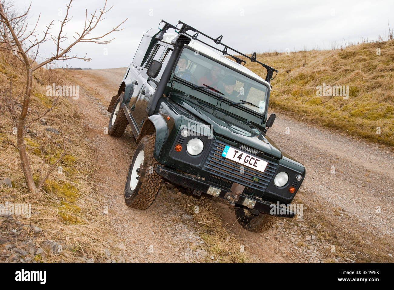 Driving a land rover off road hi-res stock photography and images - Alamy