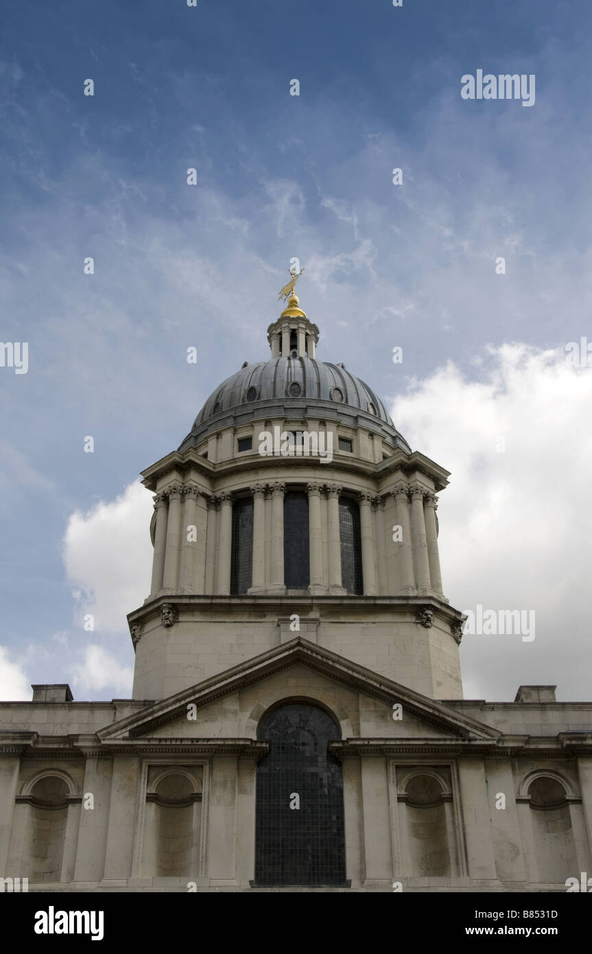 A building with a dome on top Stock Photo - Alamy