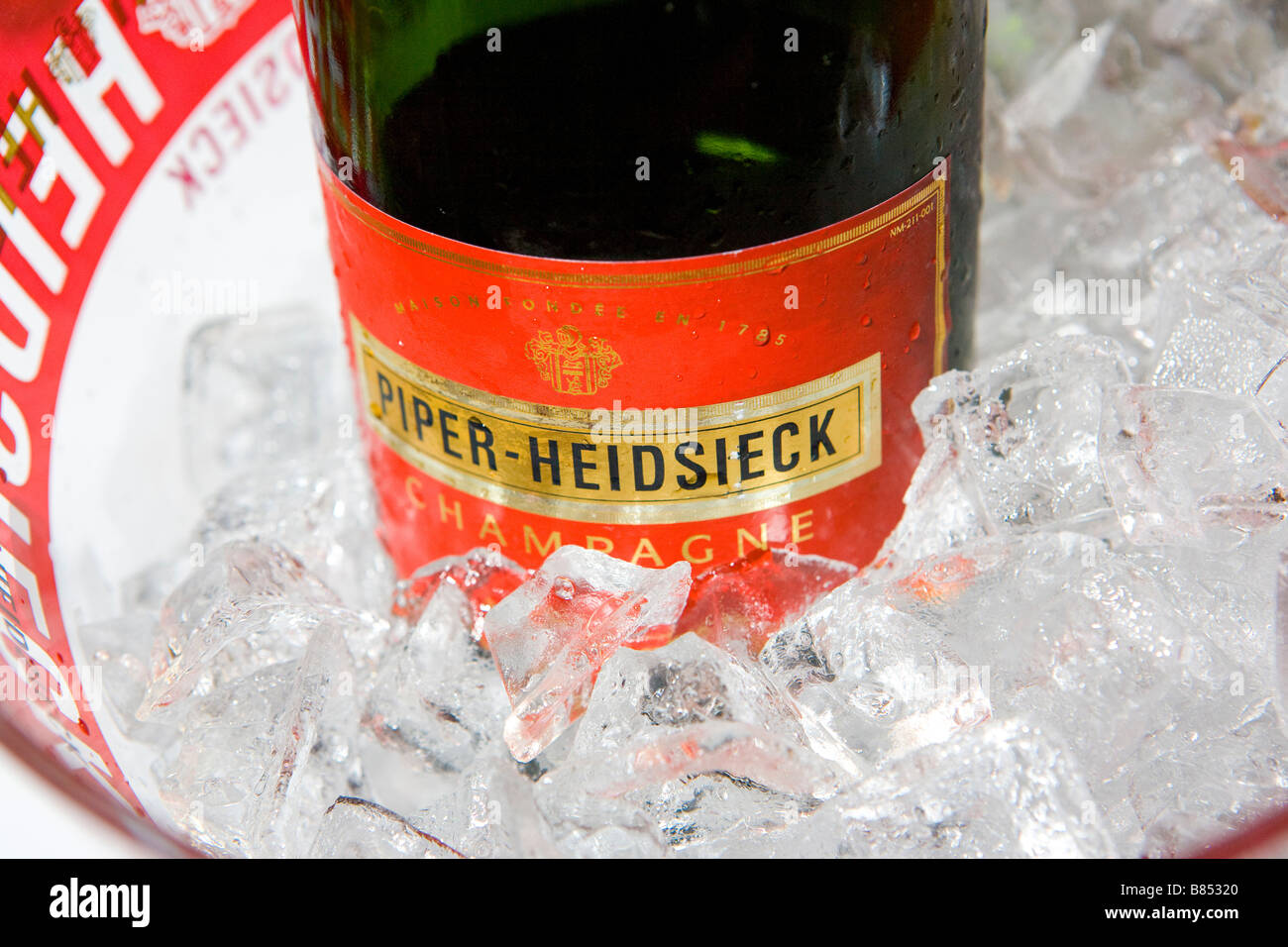 bottle of champagne Stock Photo - Alamy