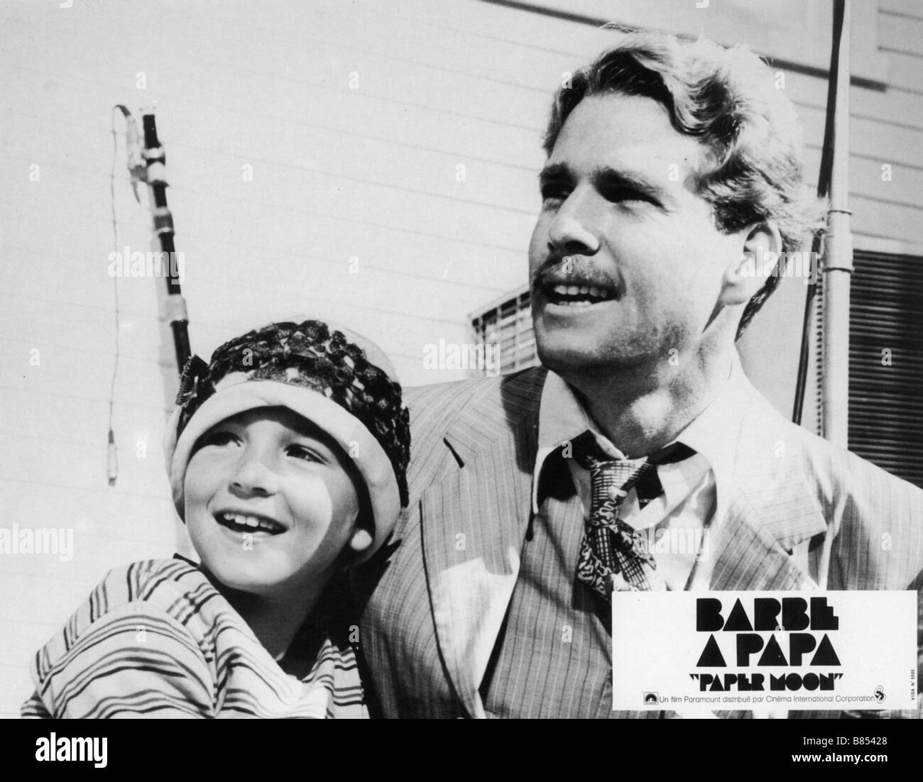 Paper moon tatum hi-res stock photography and images - Alamy