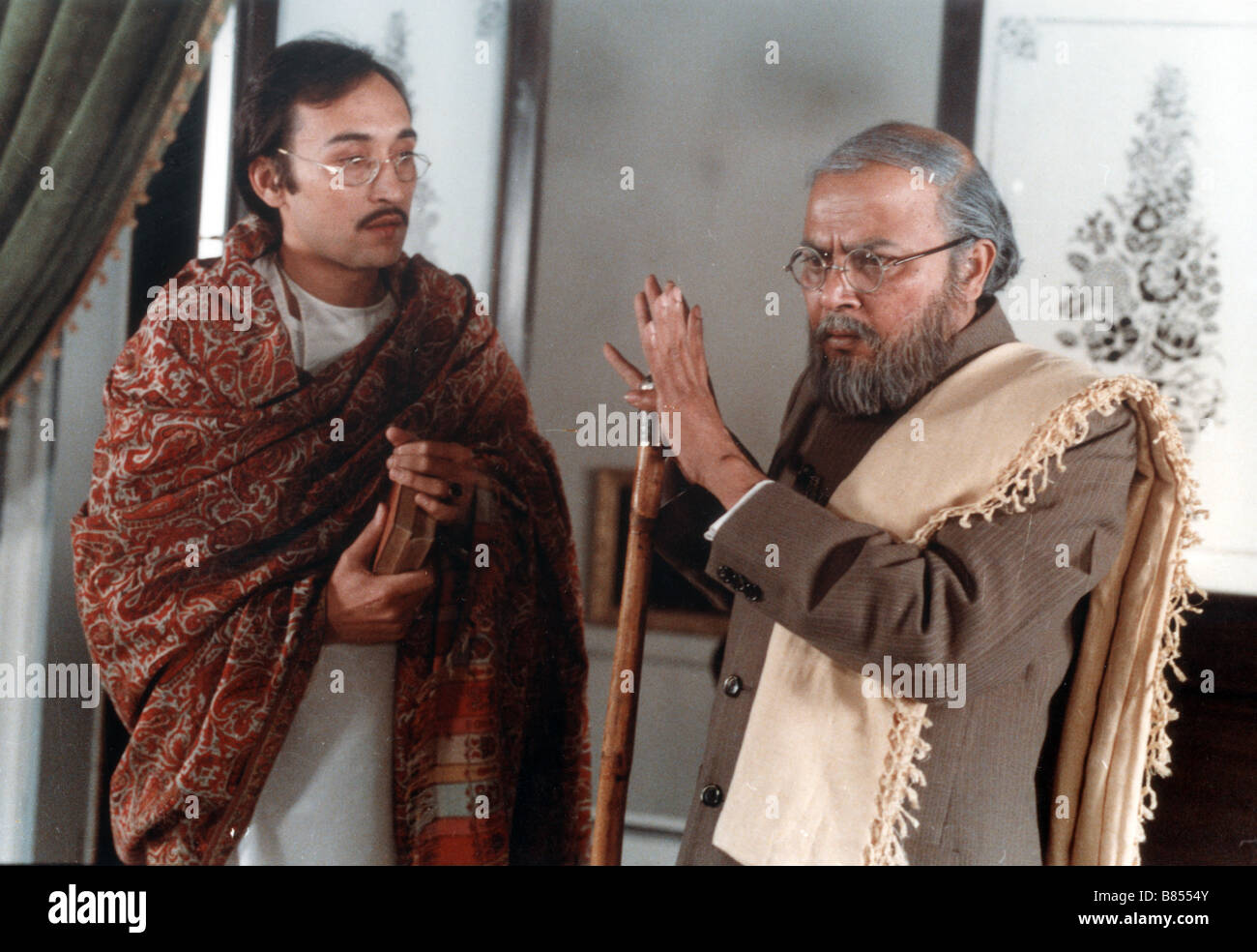 Victor Banerjee Wife