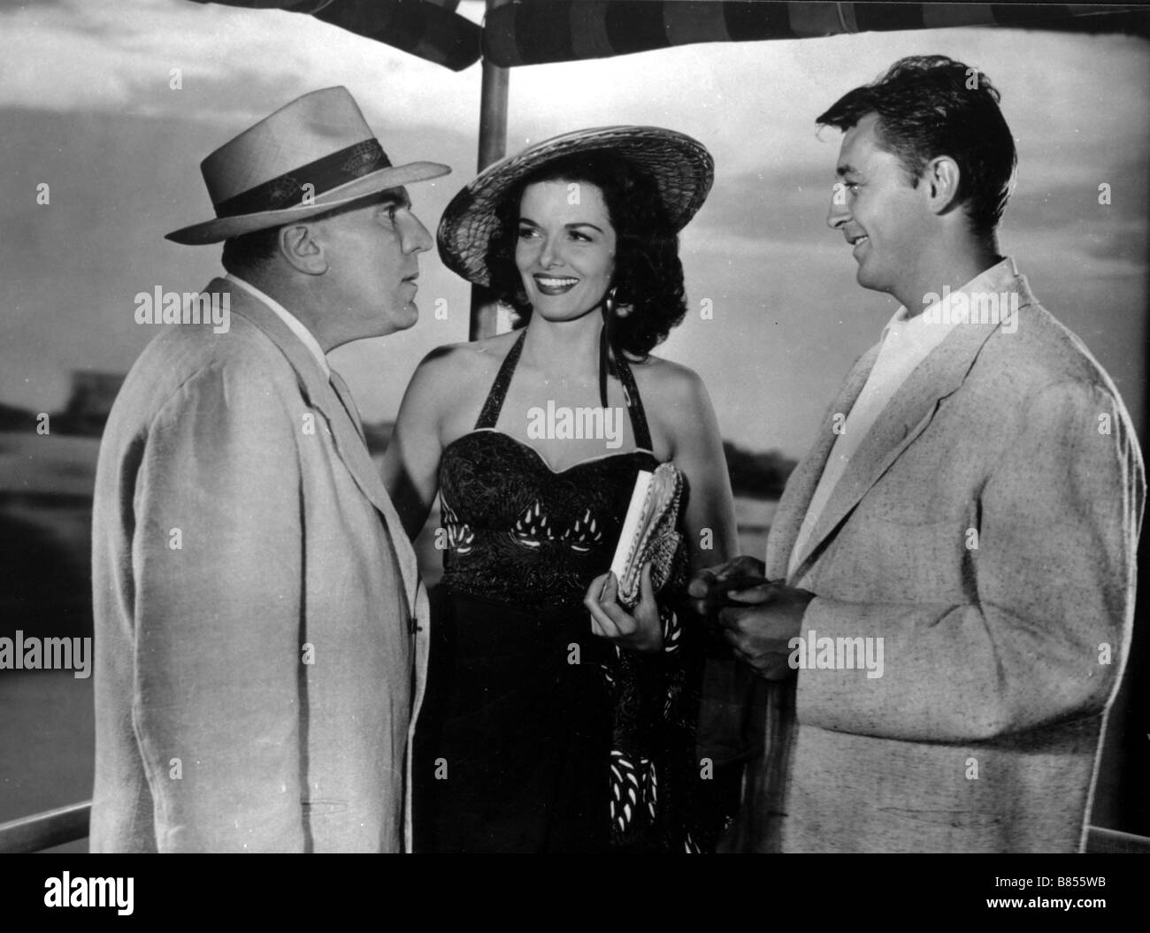 Macao Year: 1952 - usa Robert Mitchum, Jane Russell, William Bendix ...