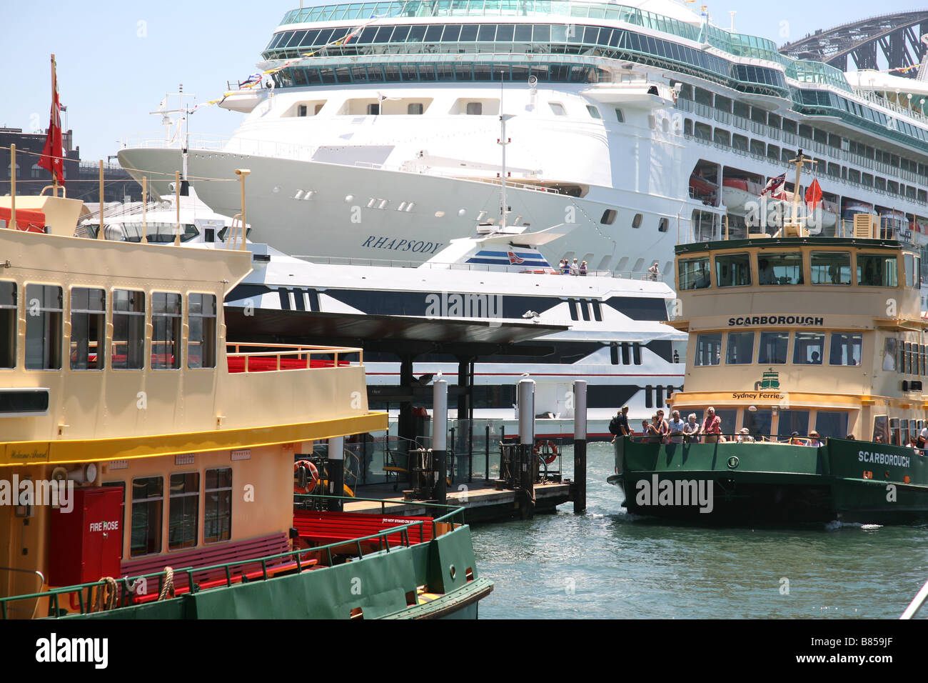 sydney ferry scarborough alongside cruise liner rhapsody of the seas in ...