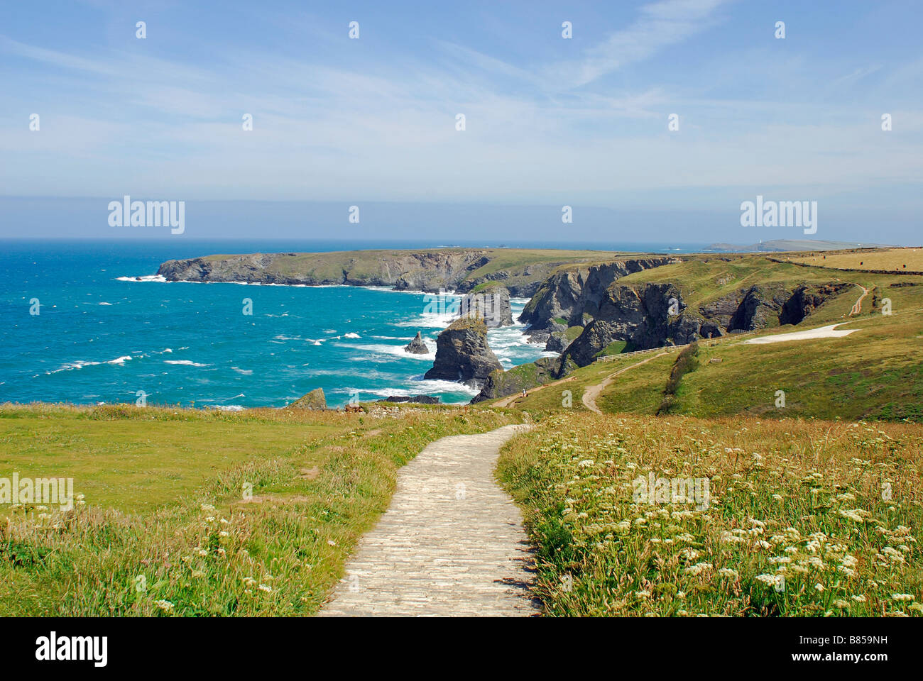 Cornwall uk sky hi-res stock photography and images - Alamy