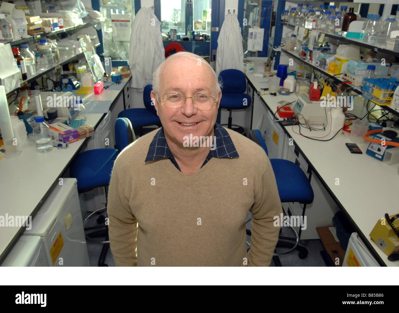 The Life Scientist Professor Sir Philip Cohen in his laboratory in ...