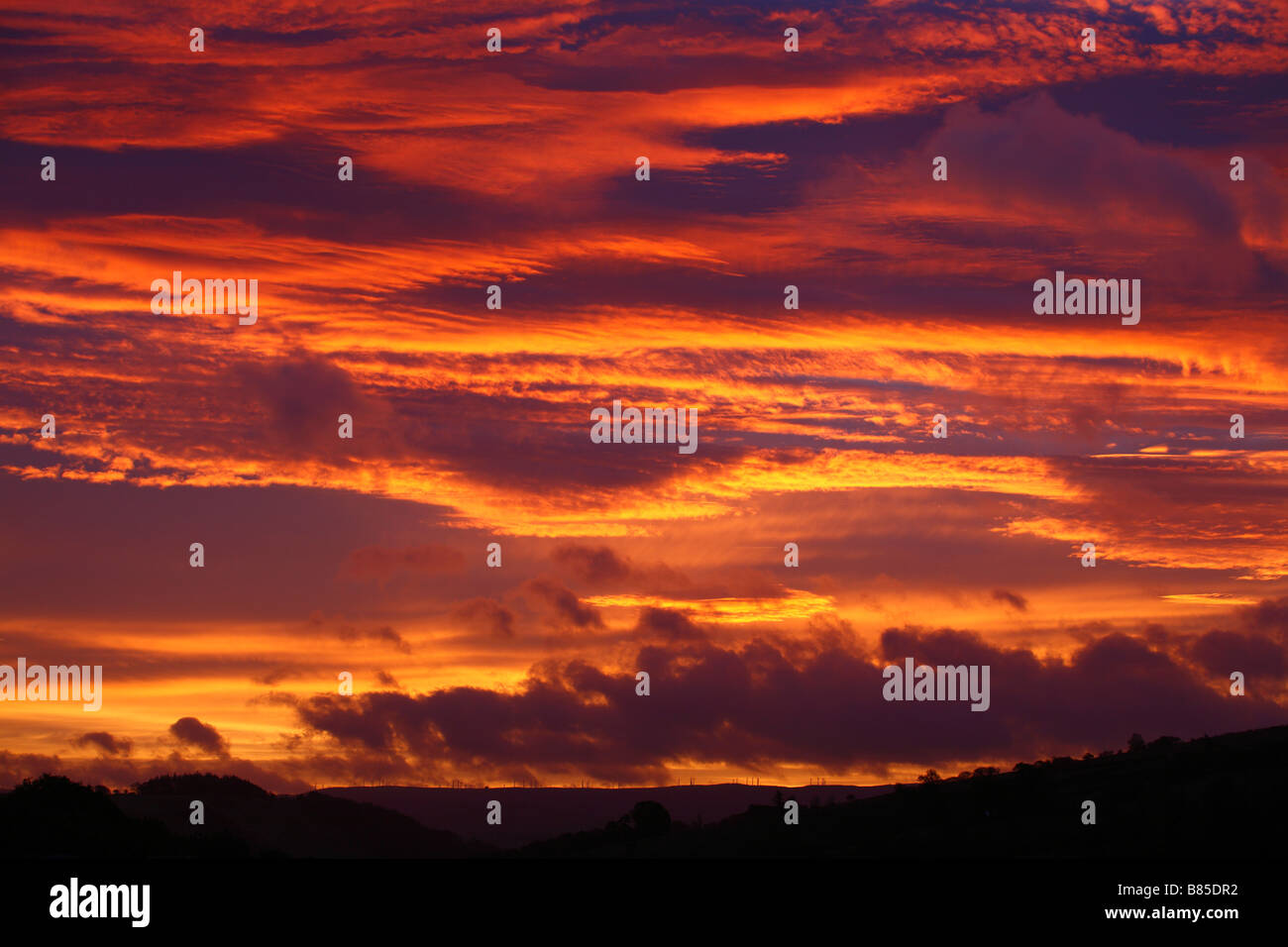 Rising dawn hi-res stock photography and images - Alamy