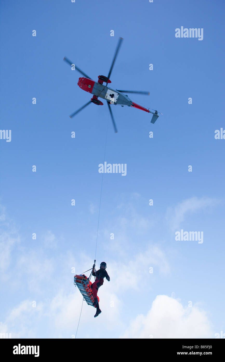 Bow stretcher hi-res stock photography and images - Alamy