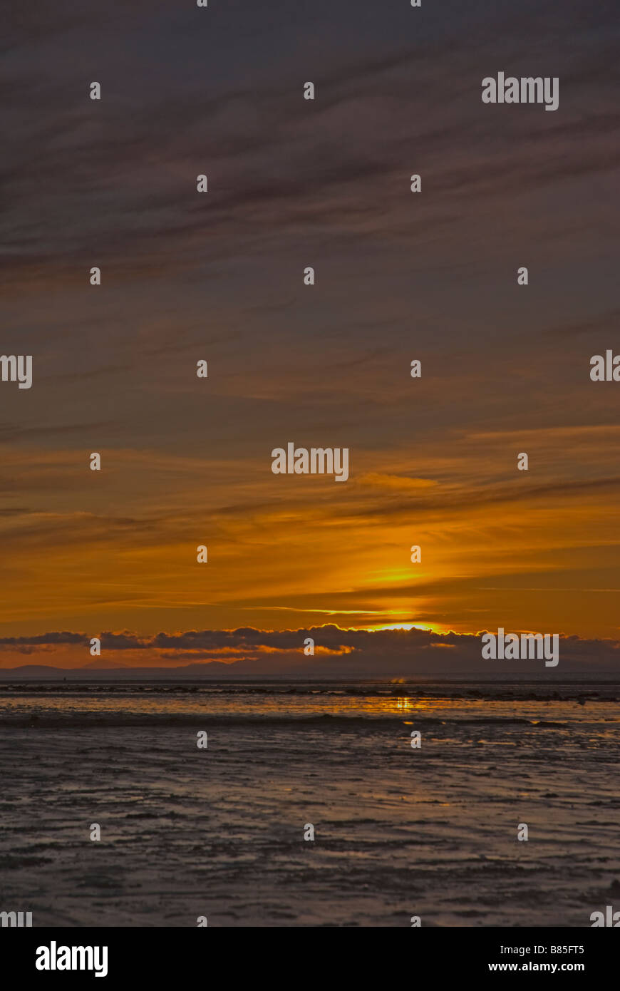 Morecambe bay shoreline hi-res stock photography and images - Alamy