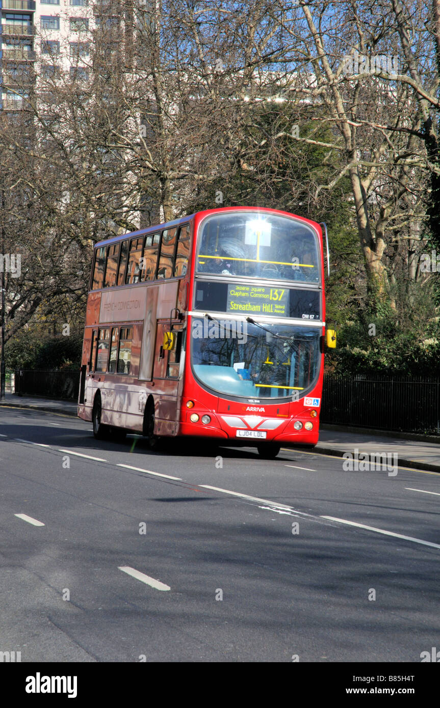 Tfl bus oyster hi-res stock photography and images - Alamy