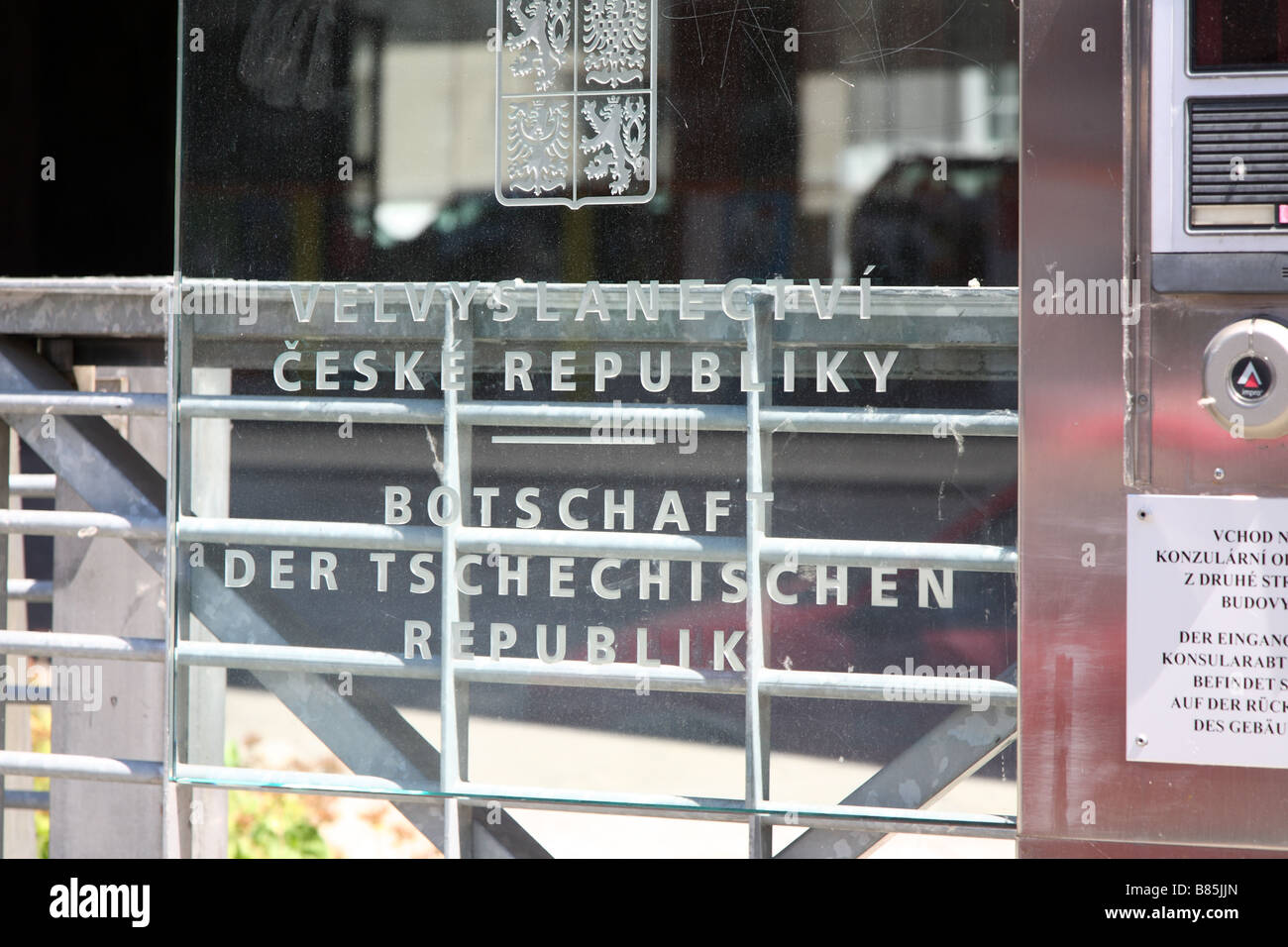 Botschaft der tschechischen republik hi-res stock photography and ...