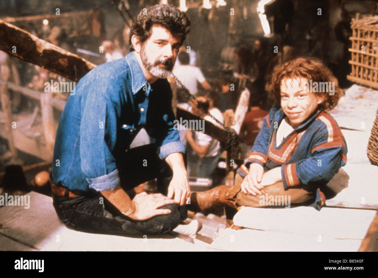 Willow Year: 1988 USA Director: Ron Howard Georges Lucas, Warwick Davis ...