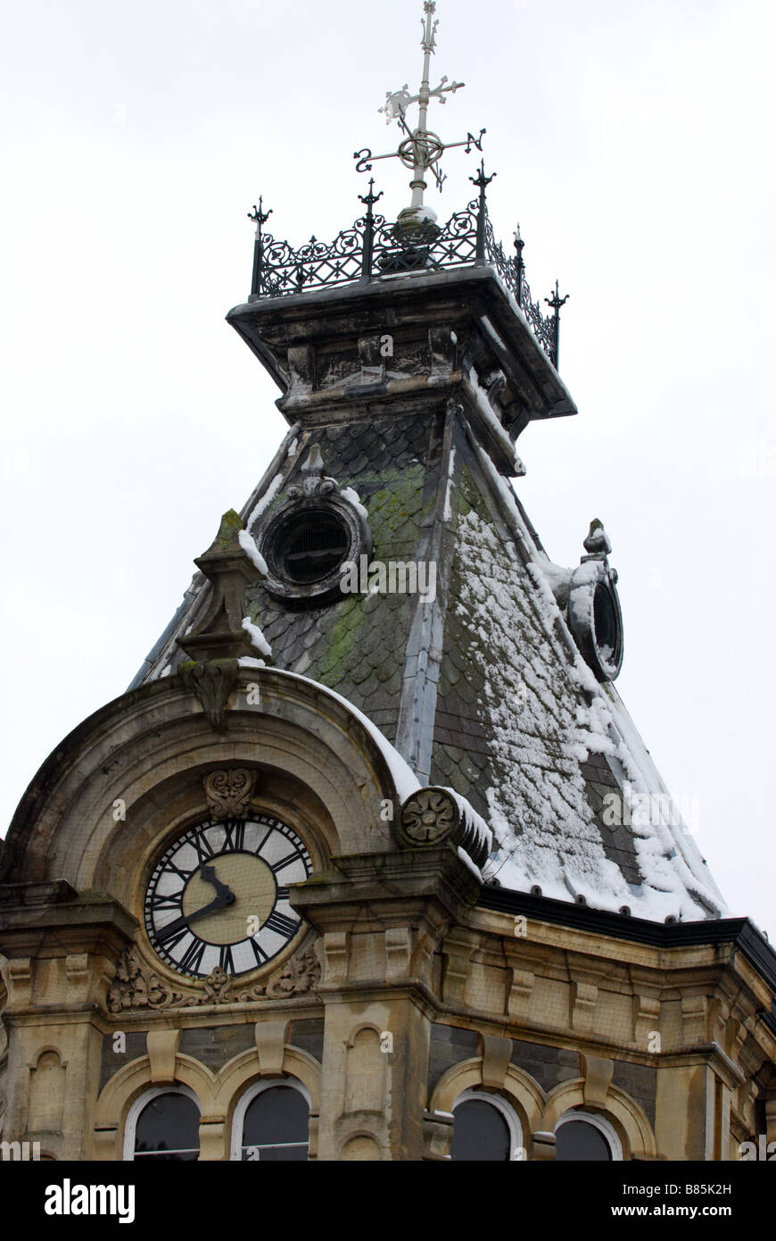 Winter snow hits Tiverton in Devon Stock Photo - Alamy