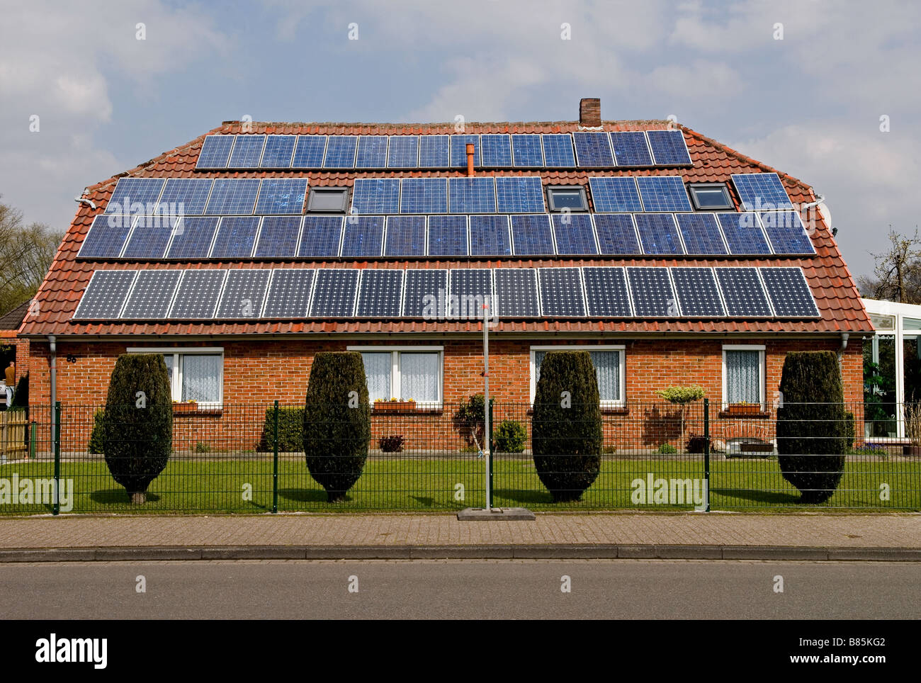 Solar energy hi-res stock photography and images - Alamy