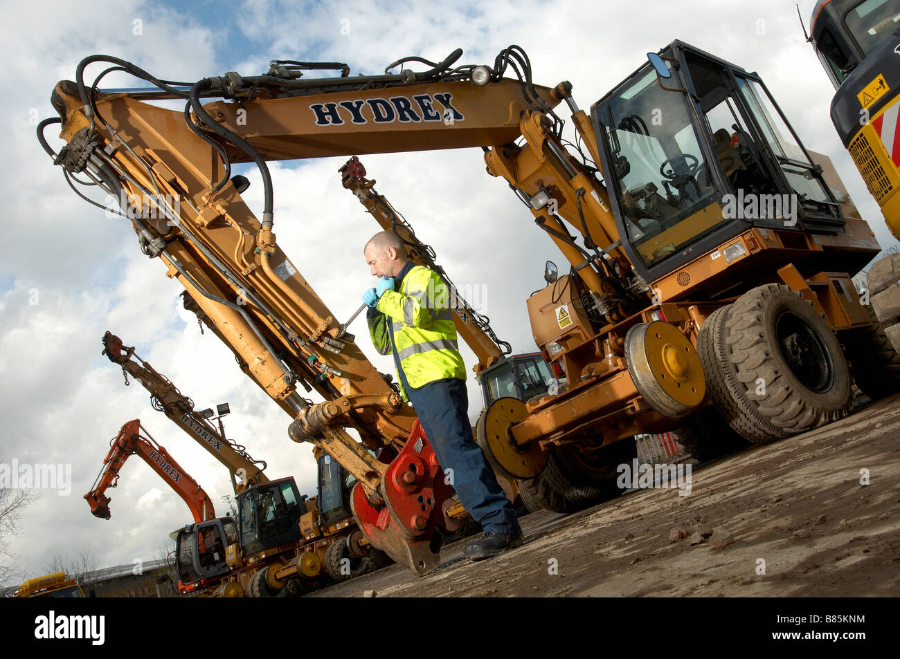 Diesel powered earthmover digger hi-res stock photography and images ...