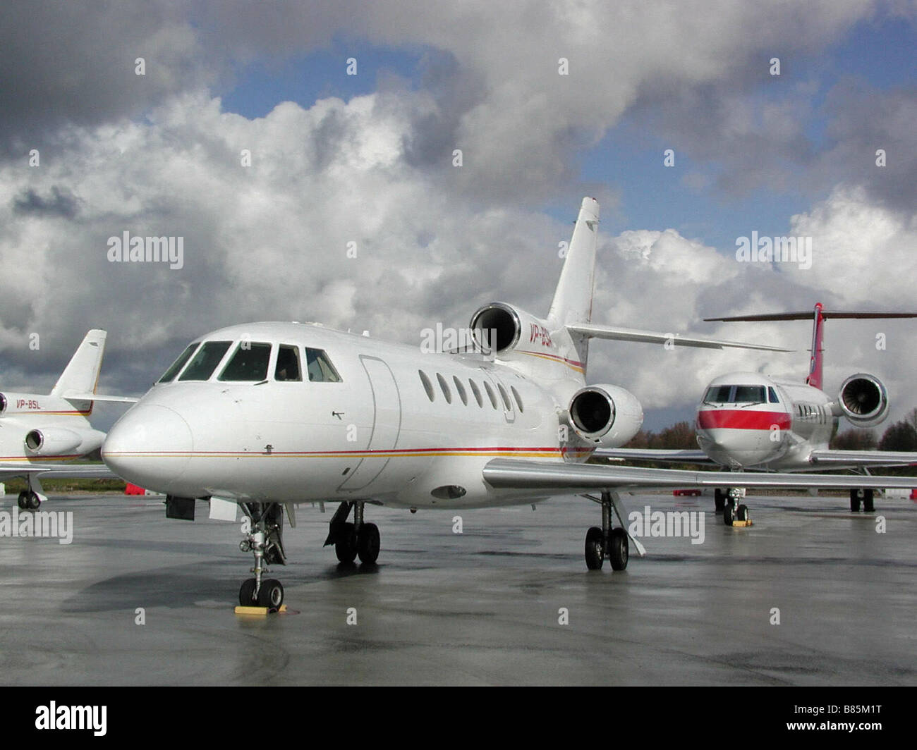 Dassault falcon 50 hi-res stock photography and images - Alamy