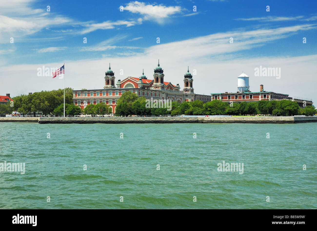 The famous Ellis Island (US Immigration Center) of the shores of New ...