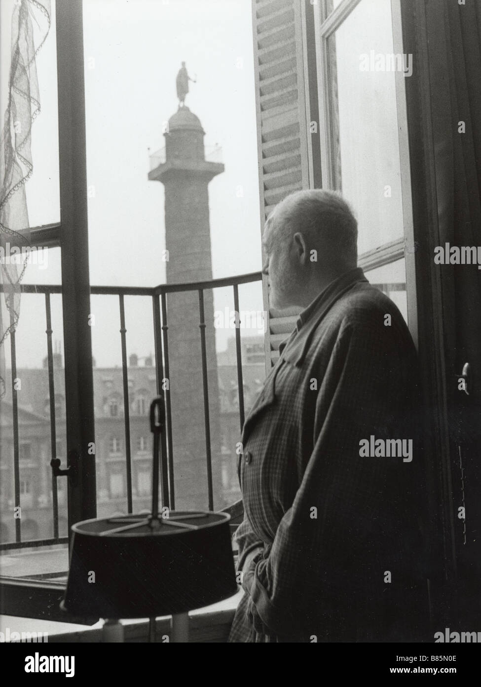 Hemingway Paris High Resolution Stock Photography and Images - Alamy