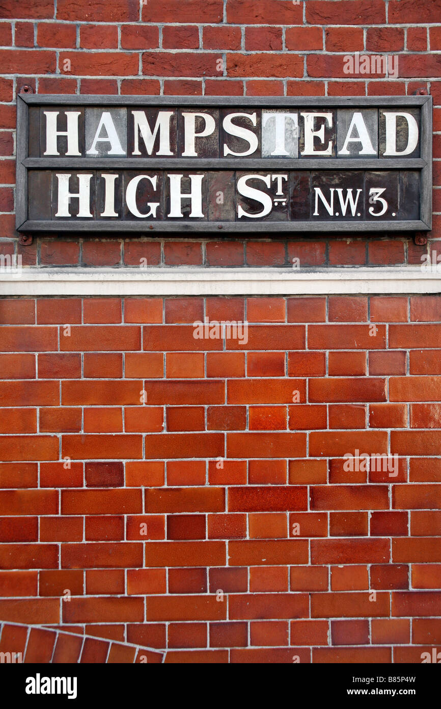 Hampstead sign hi-res stock photography and images - Alamy