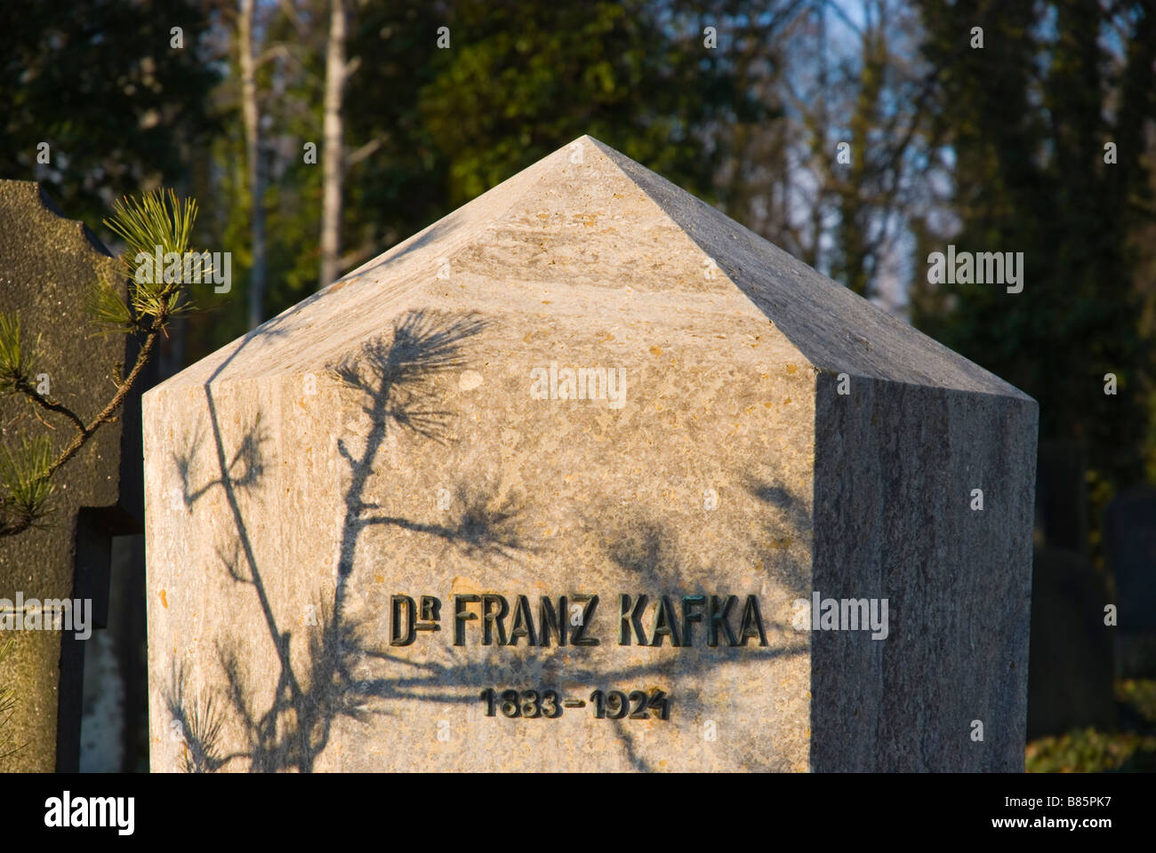 Franz kafka friedhof hi-res stock photography and images - Alamy