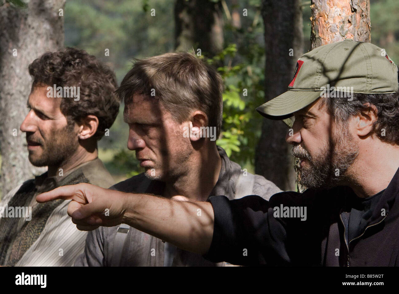 Defiance Year : 2008 Director : Edward Zwick Mark Feuerstein, Daniel ...