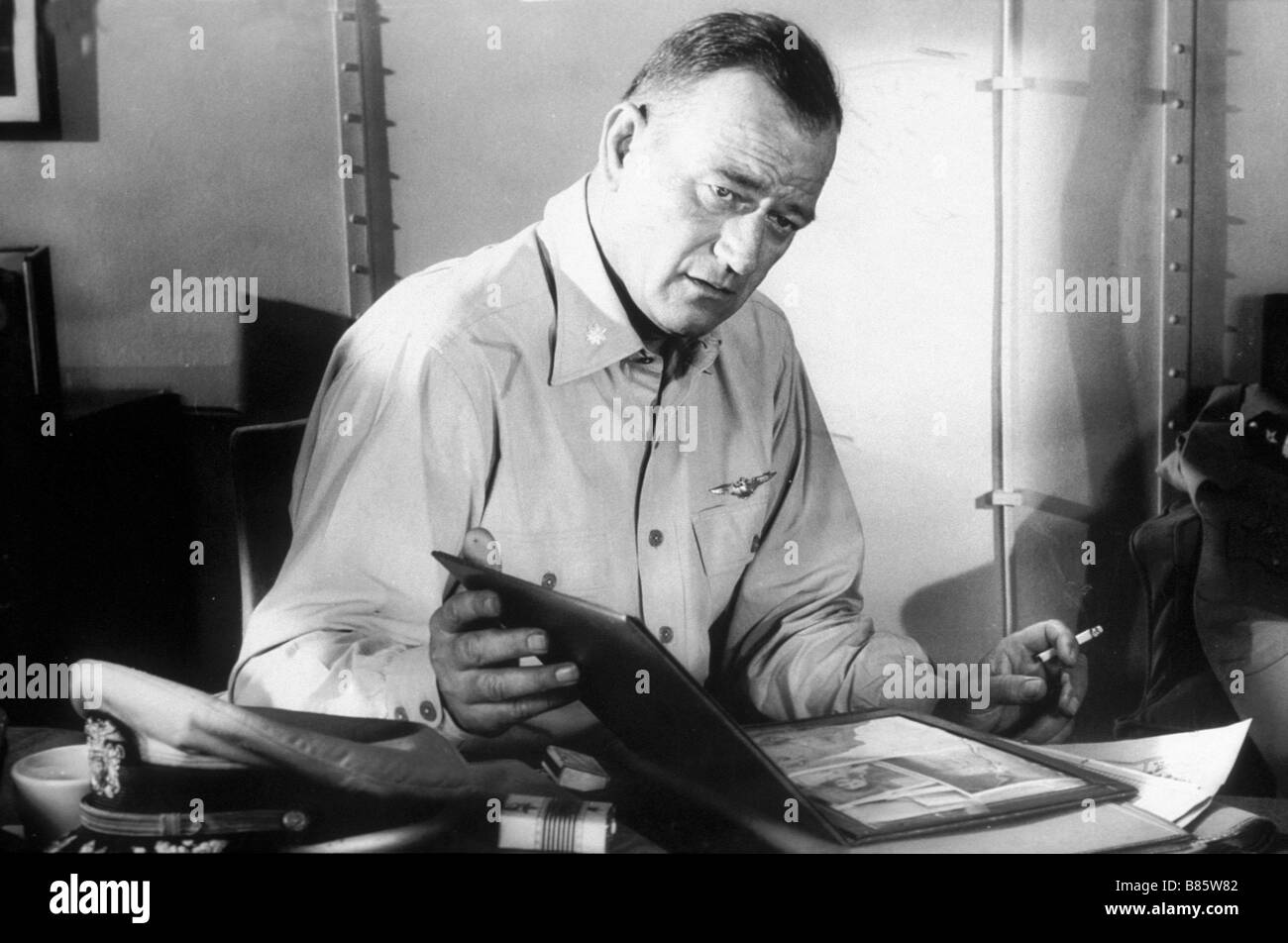 Opération dans le Pacifique Operation Pacific Année : 1951 - USA John ...