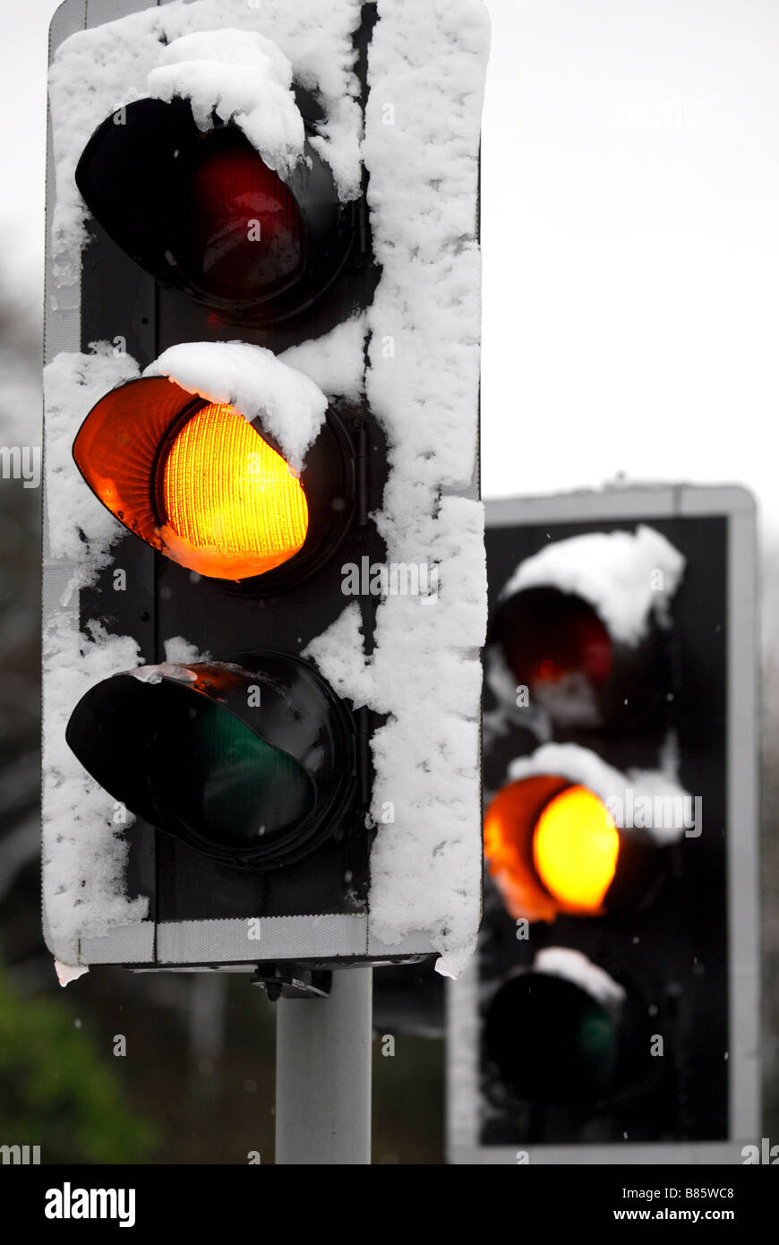 Winter snow on traffic lights in Tiverton devon Stock Photo - Alamy
