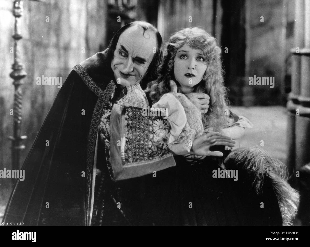 The Man Who Laughs Year : 1928 USA Brandon Hurst, Mary Philbin Director ...