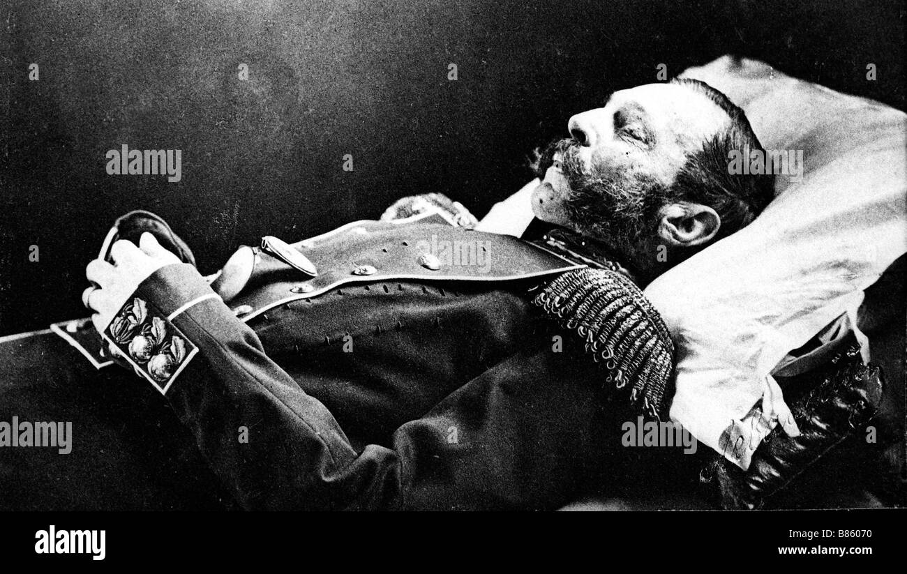 Death portraits hi-res stock photography and images - Alamy