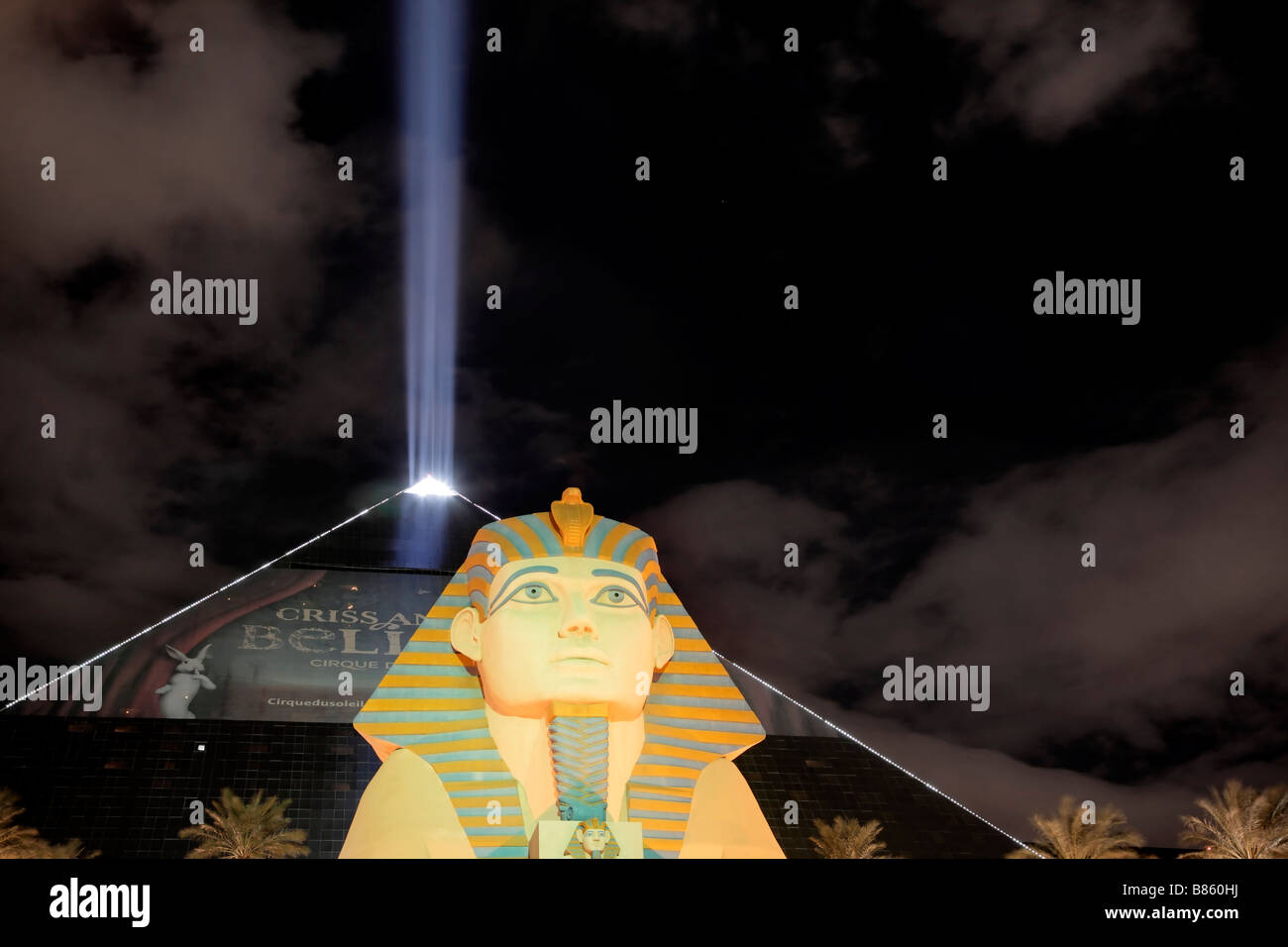 The Luxor complex and beam Stock Photo - Alamy