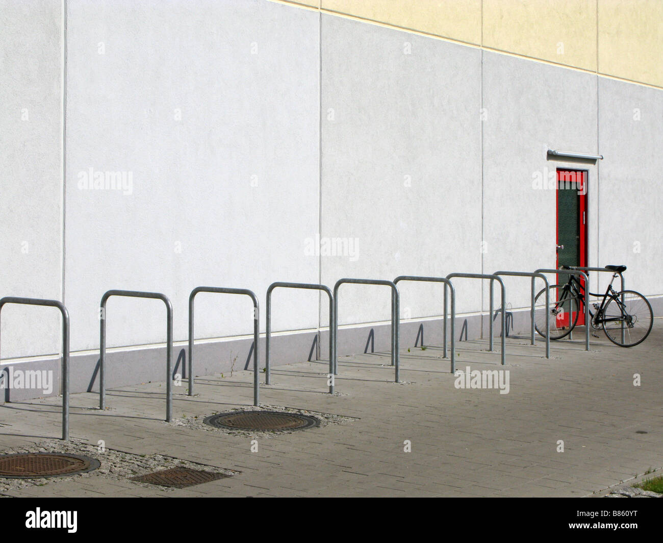 Berlin station cycles hi-res stock photography and images - Alamy