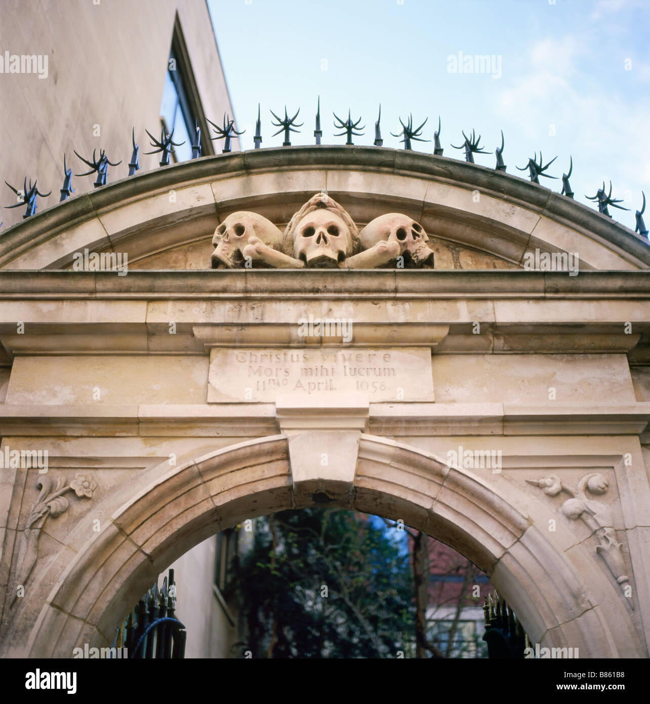 Skulls above the church entrance arch of St Olaves in Hart Street ...